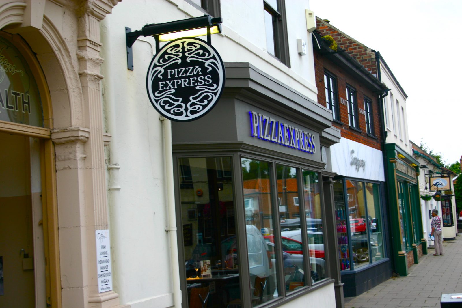 pizza express - Ideal Magazine