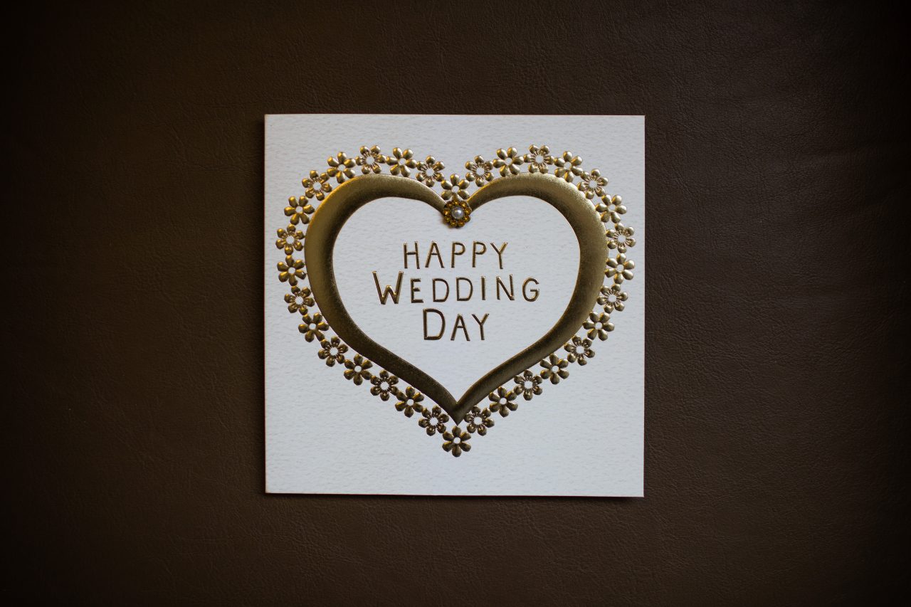 4 IDEAL TYPES OF GIFT CARDS TO GIVE AS A WEDDING PRESENT - Ideal Magazine