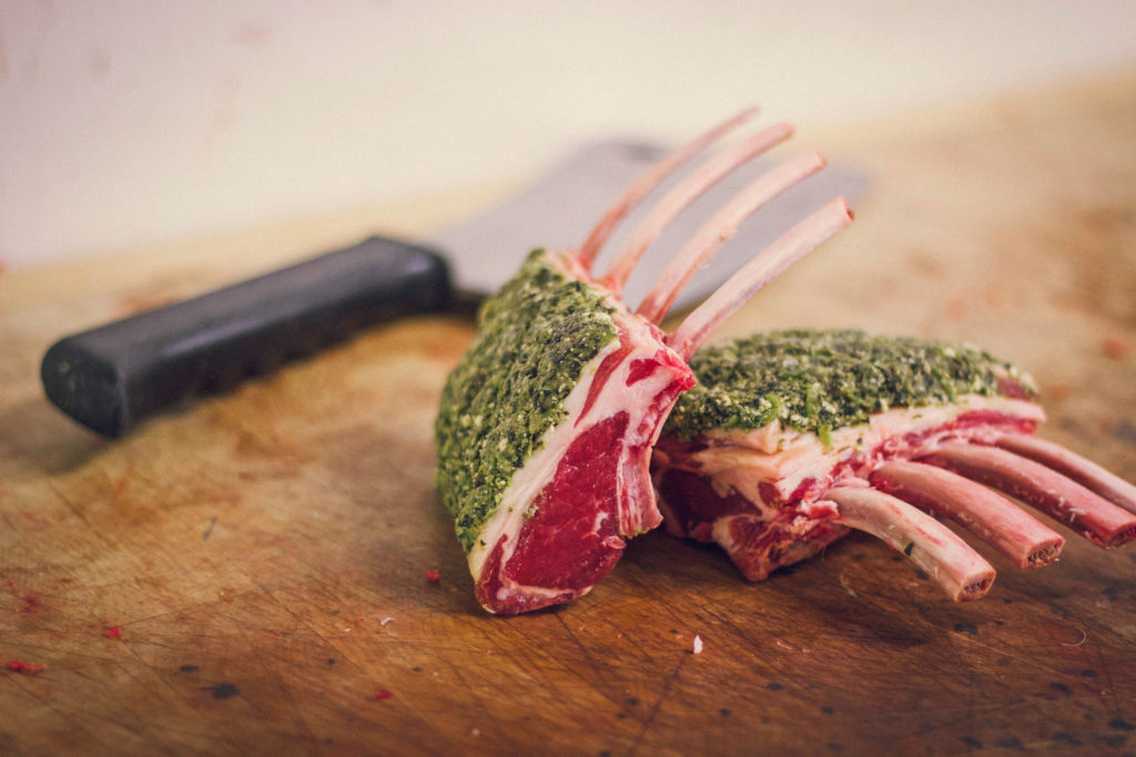 7 IDEAL STEPS TO THE PERFECT, MEDIUM RARE RACK OF LAMB - Ideal Magazine