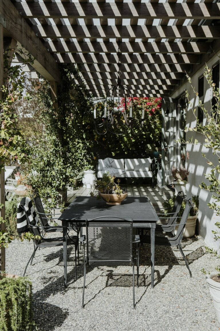 How To Create The Ultimate Garden Chill Out Area: 5 Ideal Steps - Ideal ...