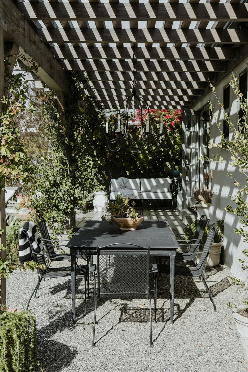 How To Create The Ultimate Garden Chill Out Area: 5 Ideal Steps - Ideal ...