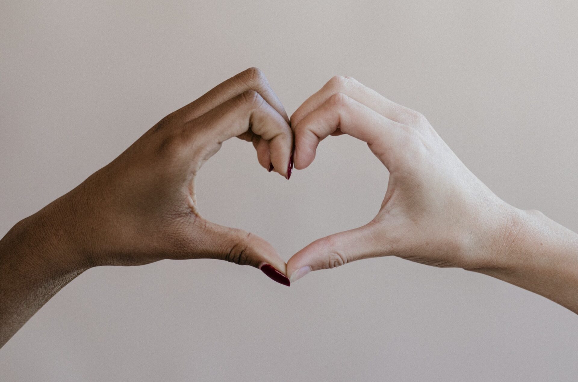 4 IDEAL STEPS TO AN EXPERT-APPROVED WINTER HAND CARE ROUTINE - Ideal ...