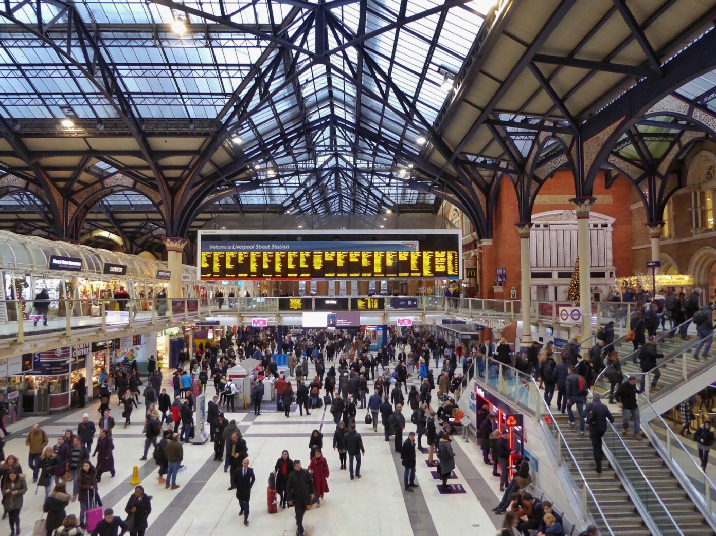 The Best Commuter Towns Within An Hour’s Train Ride Of Central London ...
